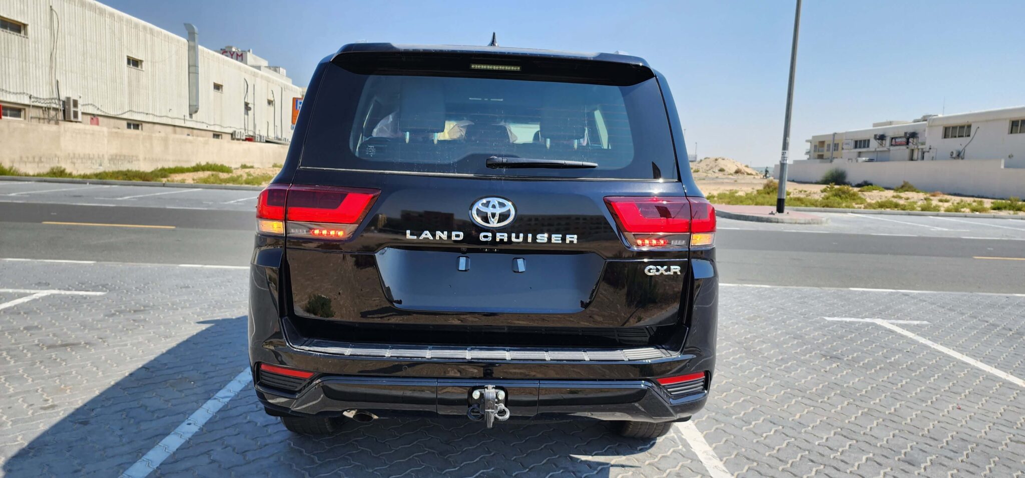 2025 TOYOTA LAND CRUISER 4.0 V6 PETROL GXR IN DUBAI FOR EXPORT ...