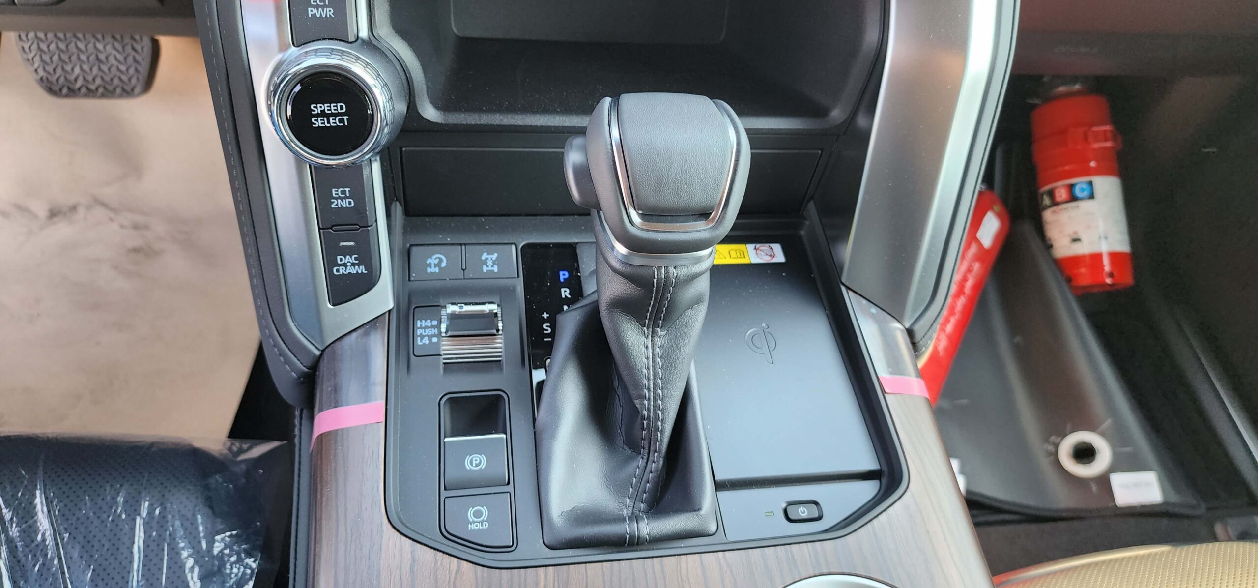 2025 TOYOTA LAND CRUISER 4.0 V6 PETROL GXR IN DUBAI FOR EXPORT ...