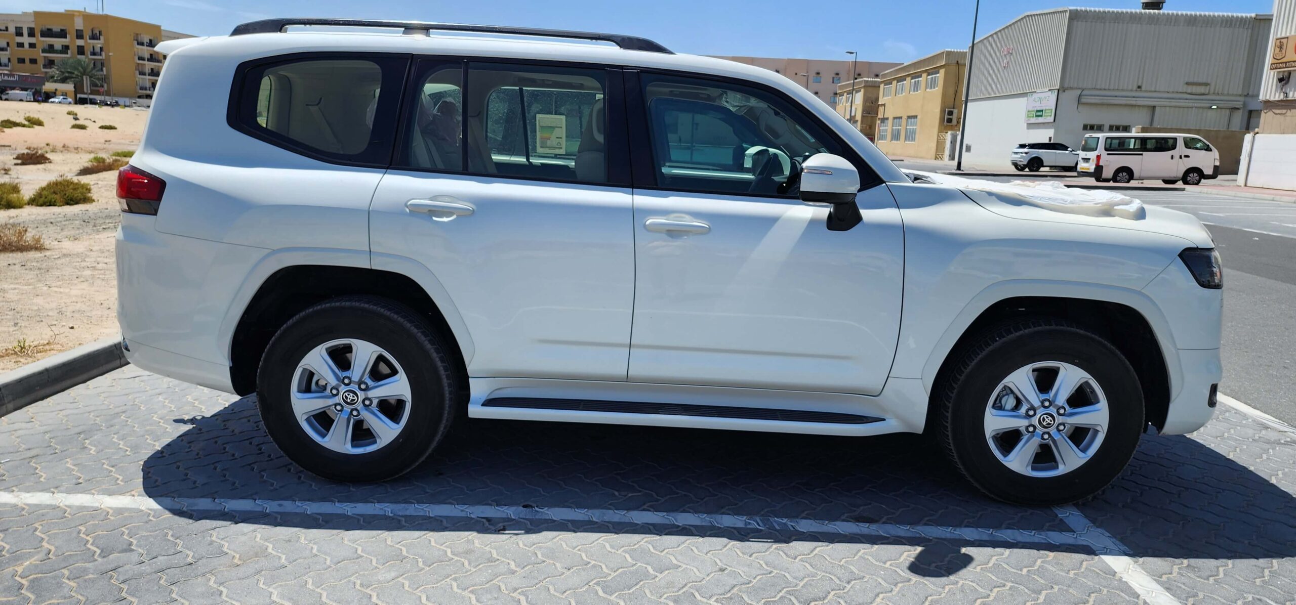 2025 LAND CRUISER 3.5 PETROL GXR IN DUBAI FOR EXPORT – Friends-trd